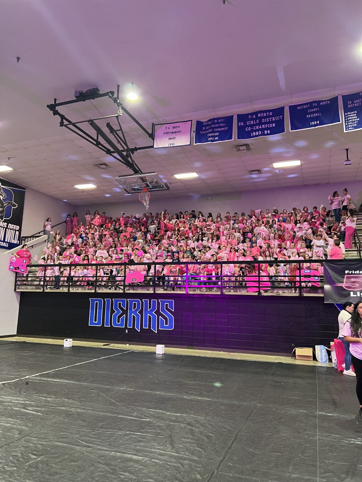 Dierks High School Named Finalist in T-Mobile’s Friday Night 5G Lights ...