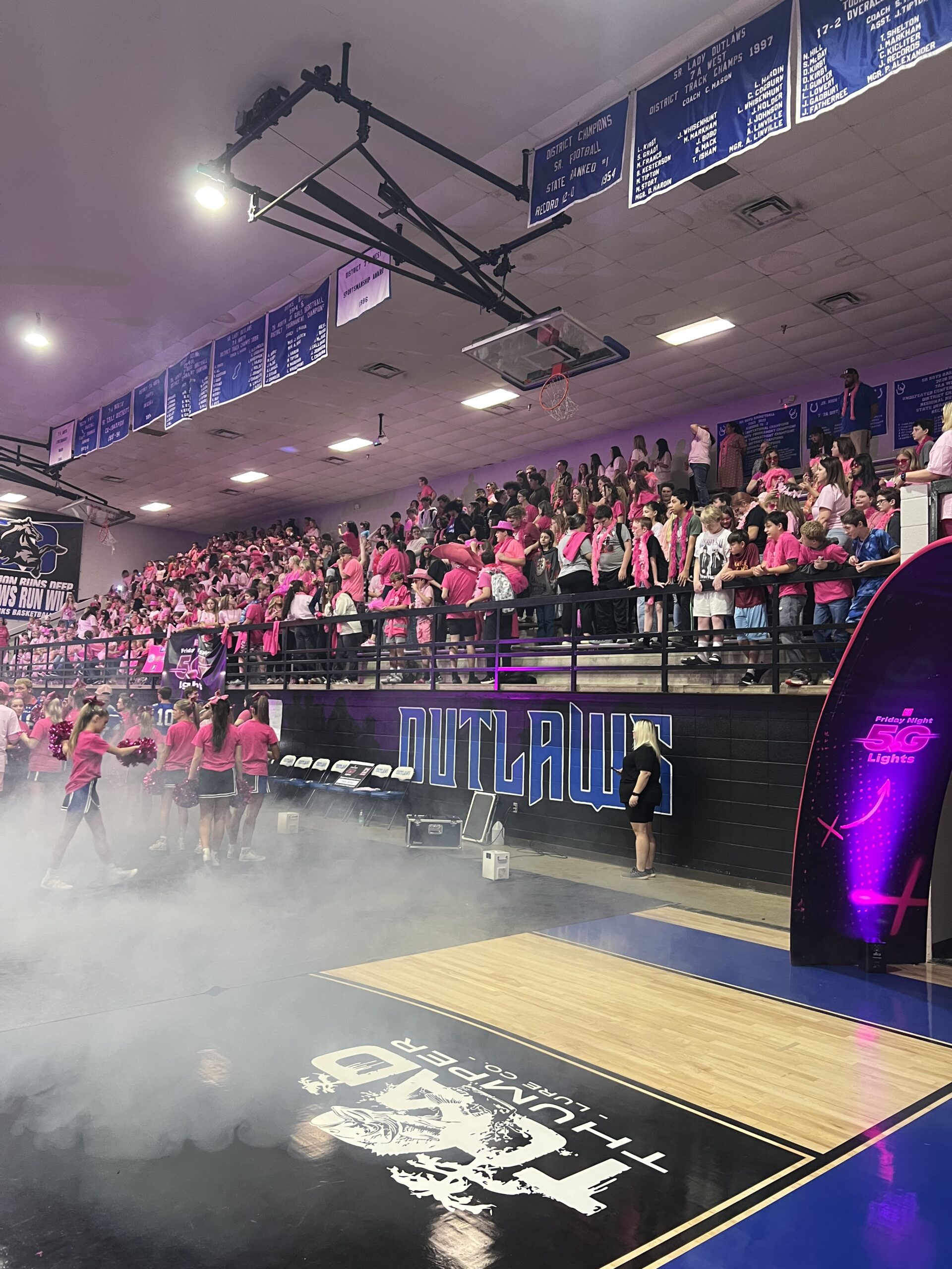 Dierks High School Named Finalist in T-Mobile’s Friday Night 5G Lights ...